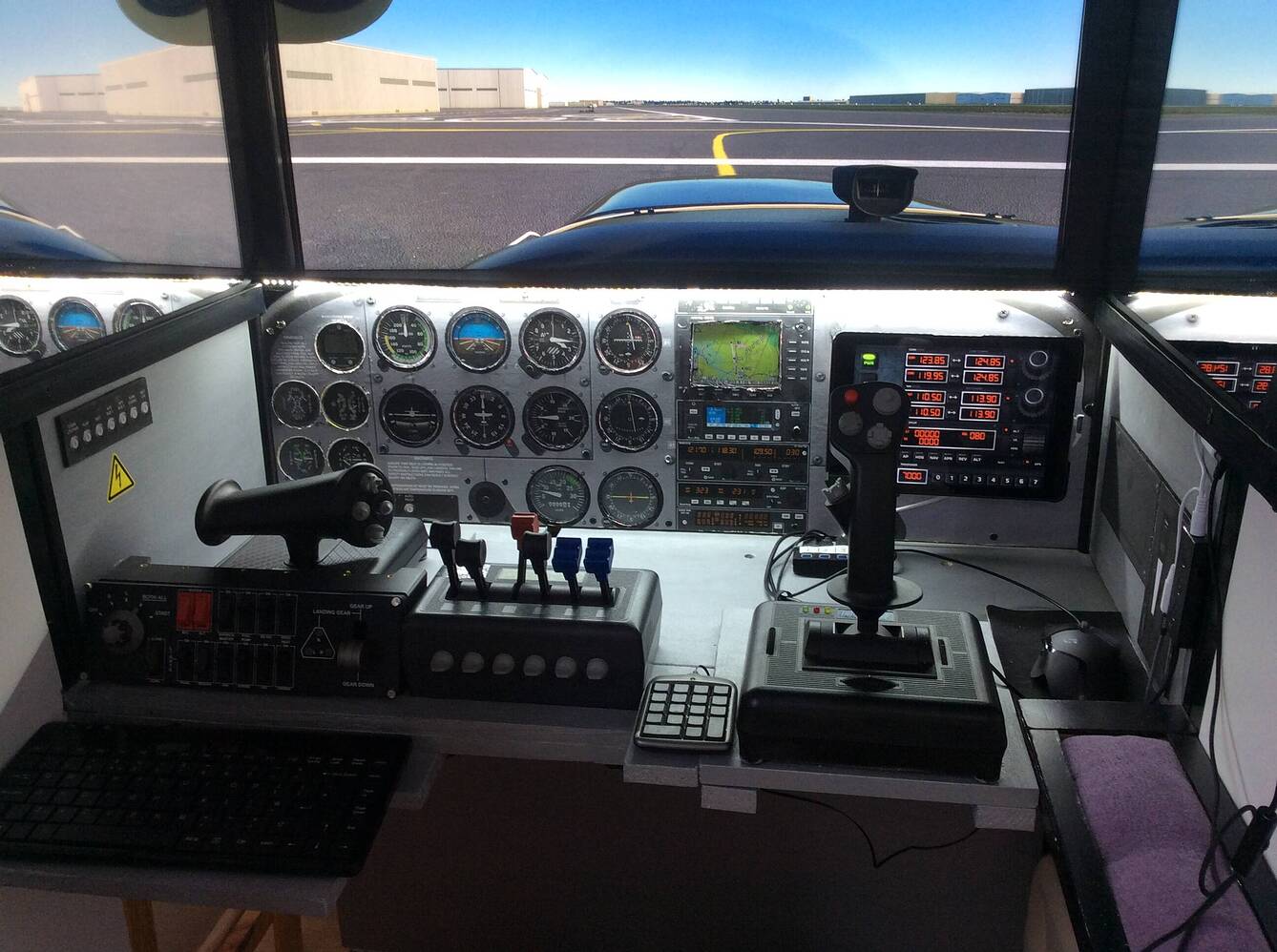 Radio stack app for PC - Tools & Utilities - Microsoft Flight Simulator ...