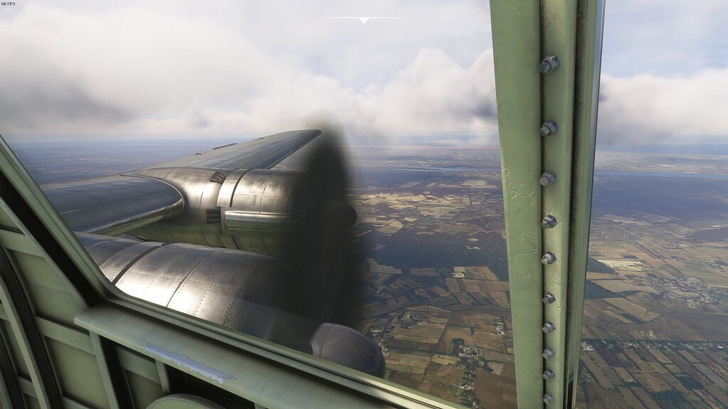 Fw 200 Condor's props are way too Opaque when seen from the side ...