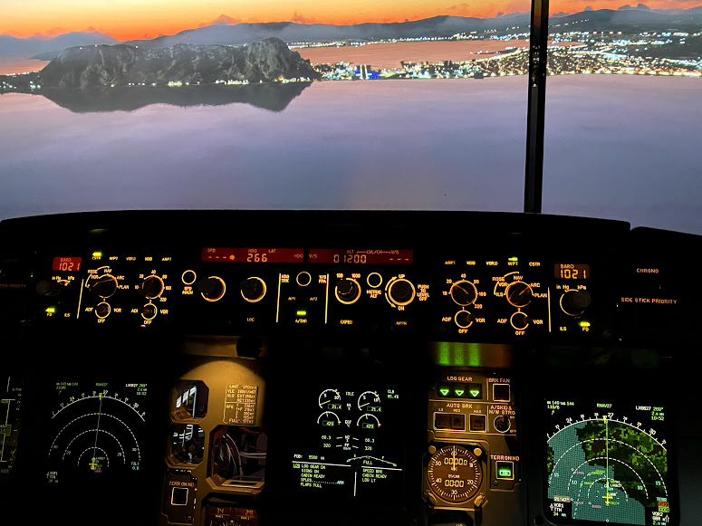 Sunset Approach into Gibraltar (Home Built Airbus Cockpit) - World ...