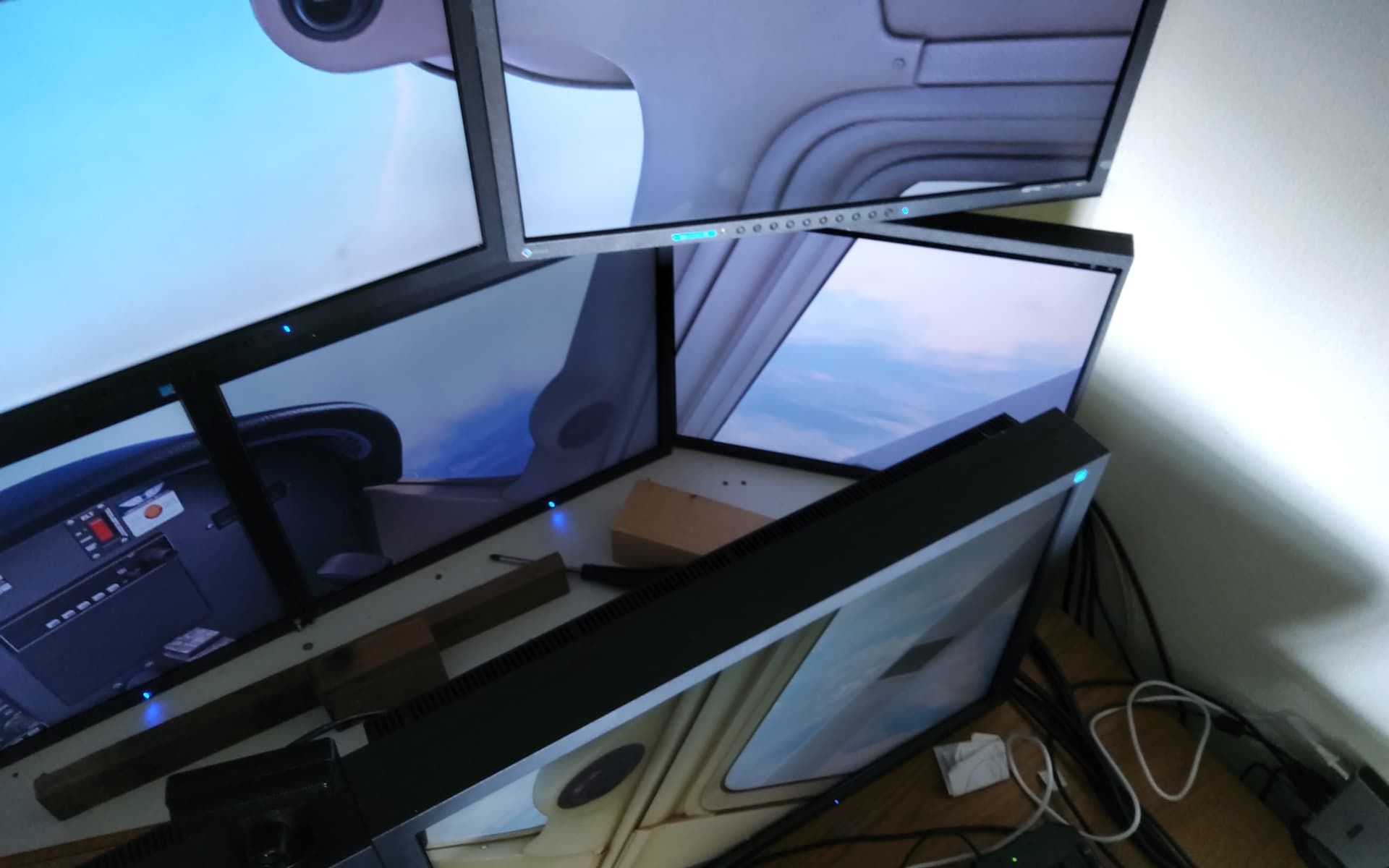 Experimental features and multimonitor : strange behaviour - Home Cockpit Builders - Microsoft ...