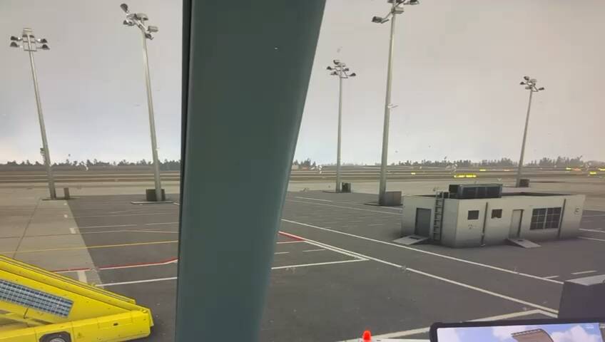 Strange monitor issue - Install, Performance & Graphics - Microsoft Flight Simulator Forums